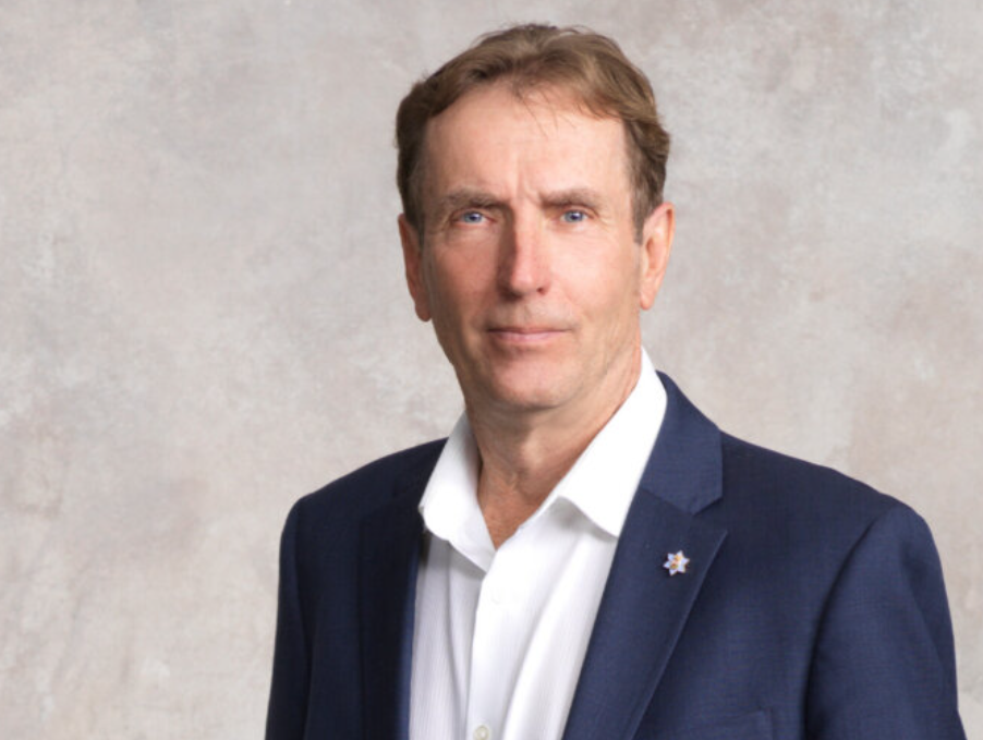 André Lewis takes final bow in Royal Winnipeg Ballet's Historic season finale - Classic107 ...